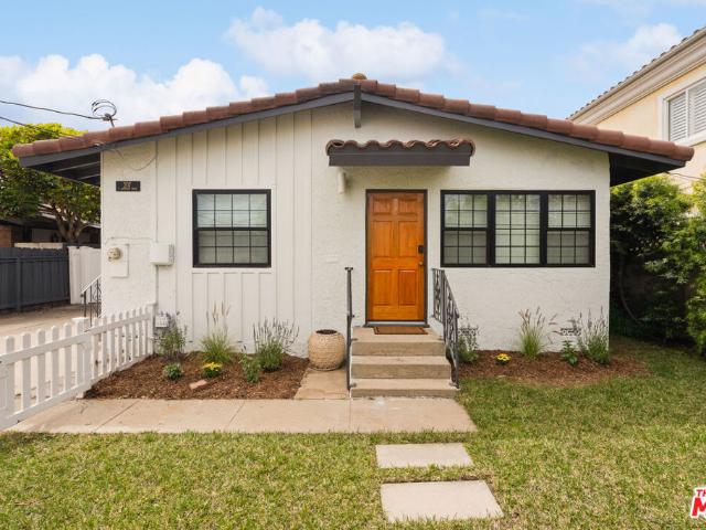207 S Aviation Boulevard