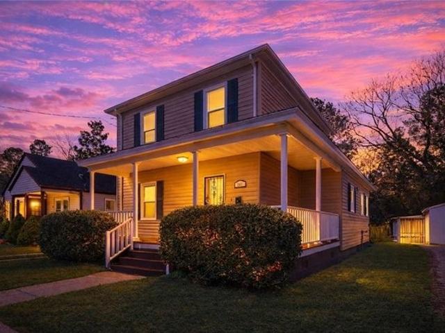 207 Saint James Ave, Suffolk, VA 23434