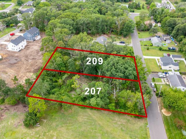 207 Schoolhouse Lane
