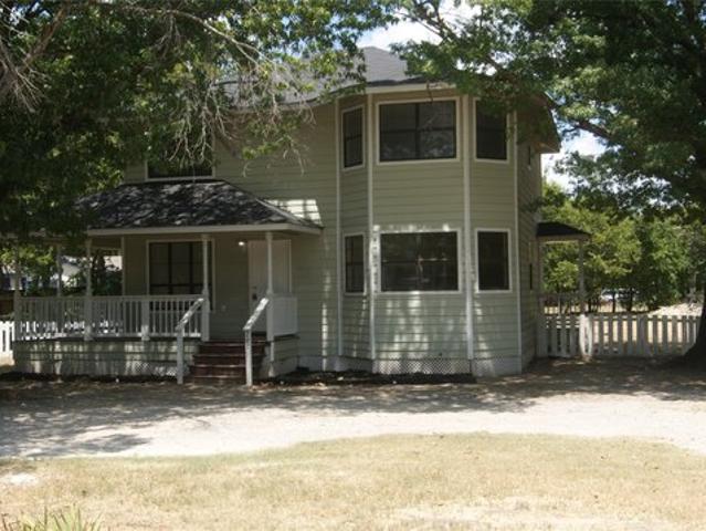 207 Spring Branch Dr, Red Oak, TX 75154