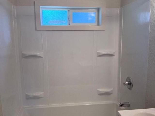 207 State & Kenwood 1 Bedroom Apartment for Rent at 4611 State St, Four Corners, OR 97301 Four Corners