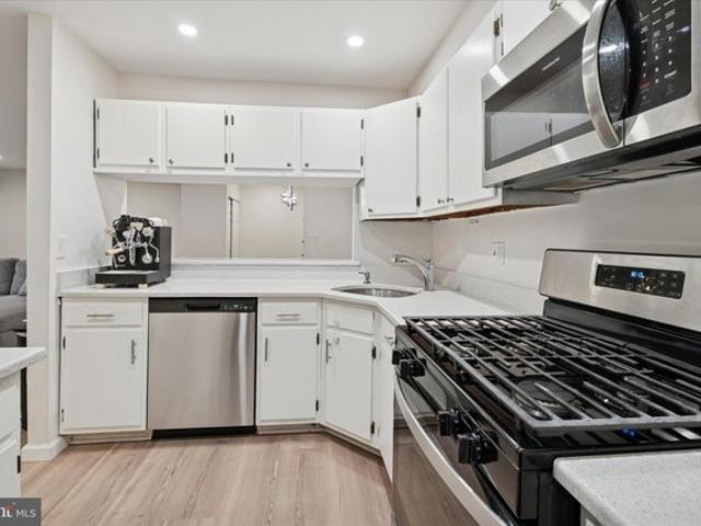 207 Stockton Bldg Ct Unit 207, North Wales, PA 19454