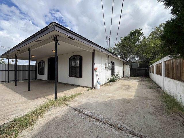 207 Stone Ave, Laredo, TX 78040