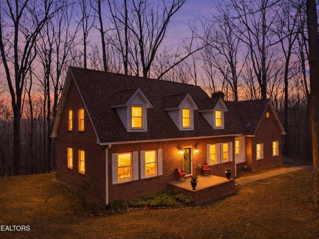 207 Strader Rd, Powell, TN 37849