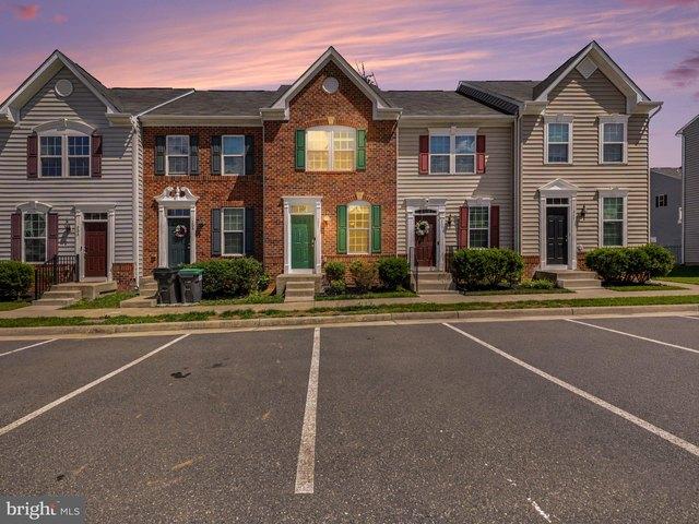 207 Streamview Dr, Fredericksburg, VA 22405