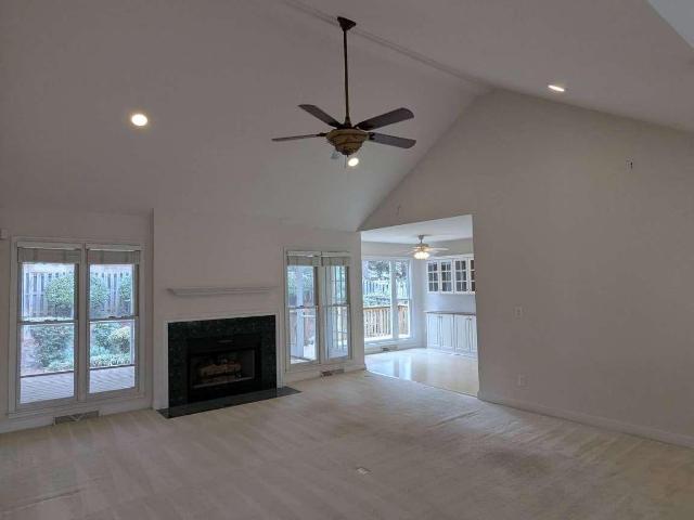 207 Sun Garden Court