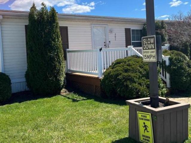 207 Sunset Dr, Nottingham, PA 19362