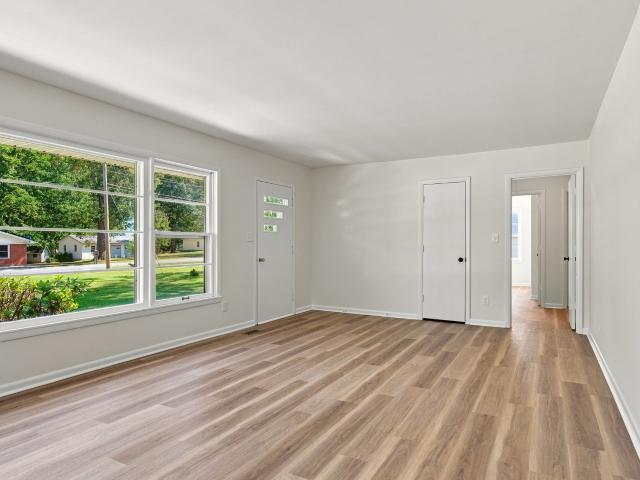 207 Sunset Dr