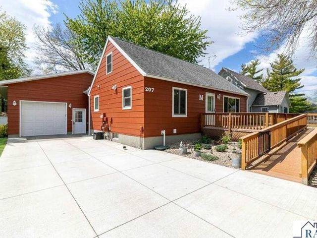 207 SW Lincoln St, Mapleton, MN 56065