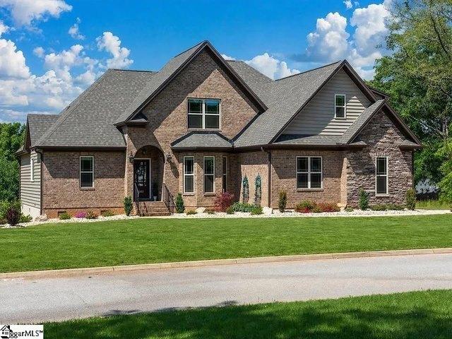 207 Poplar Ridge Rd, Simpsonville, SC 29681