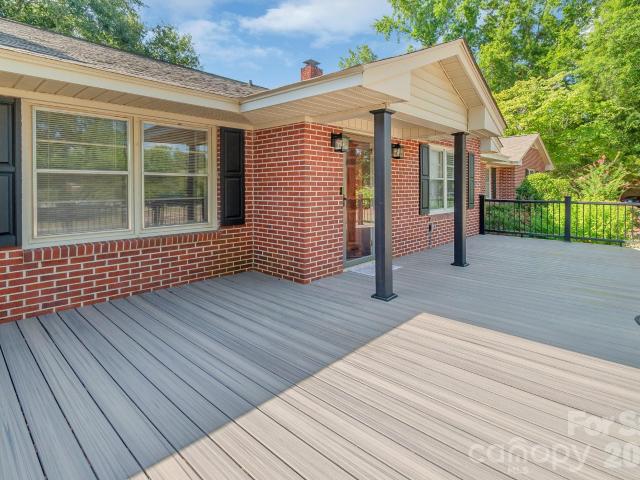 207 Park Drive