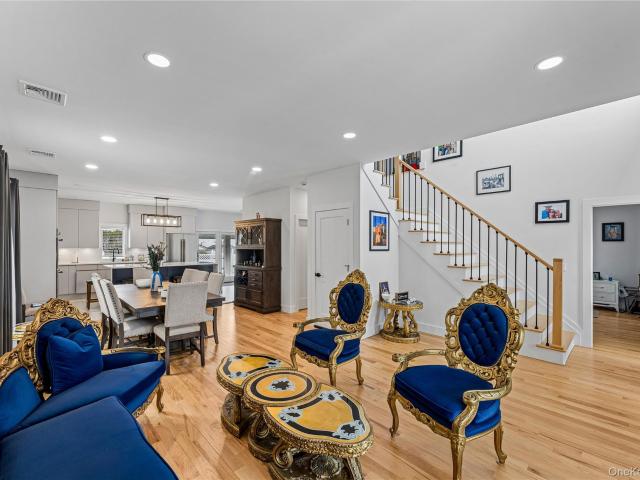 207 Pershing Parkway
