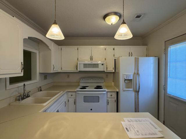 207 Pinoak Ct, Crestview, FL 32539 | MLS #1002