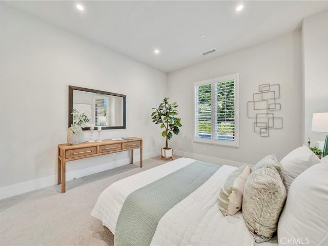 207 Pinnacle