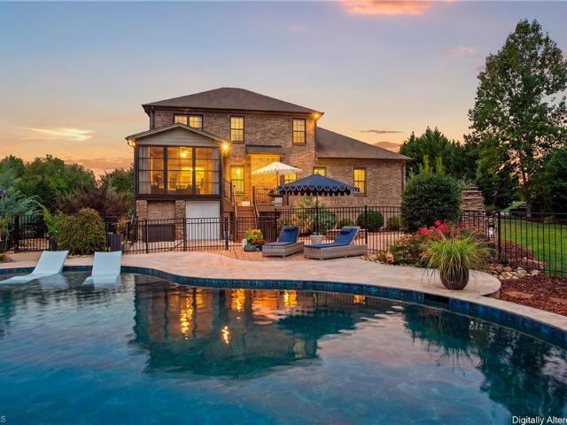 207 Pinnacle Drive