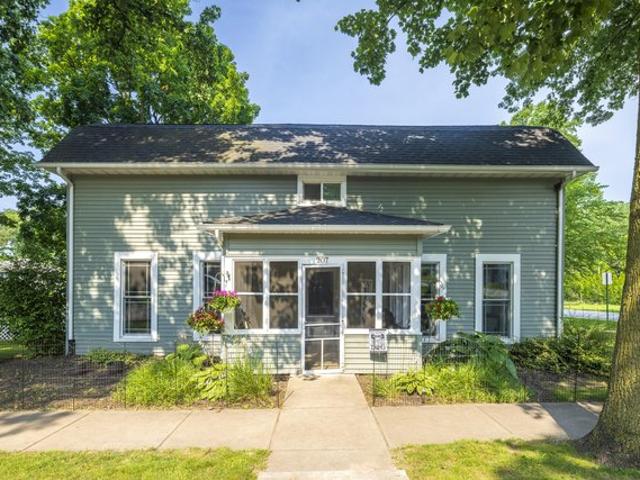 207 Plain St, Westville, IN 46391