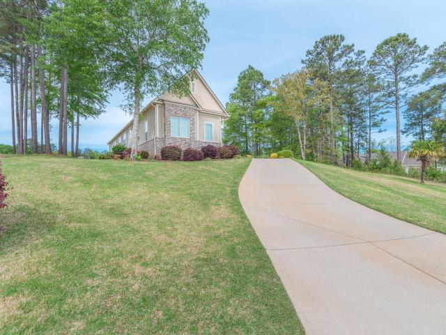 207 Quiet Oak Court