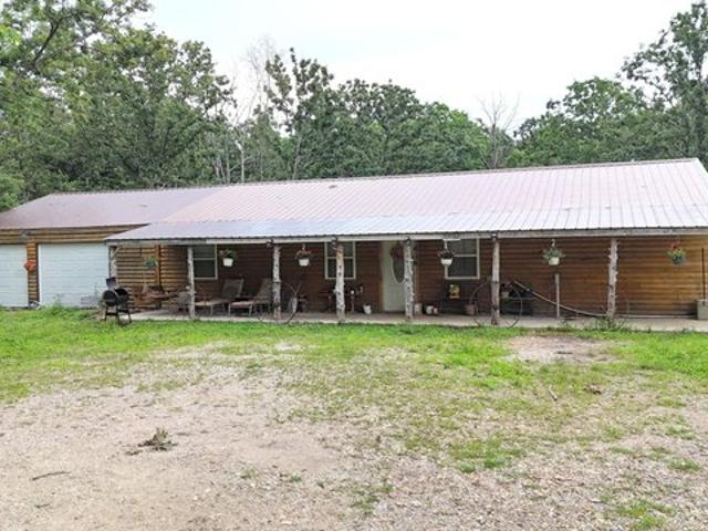 207 Royal Dr, Marshfield, MO 65706
