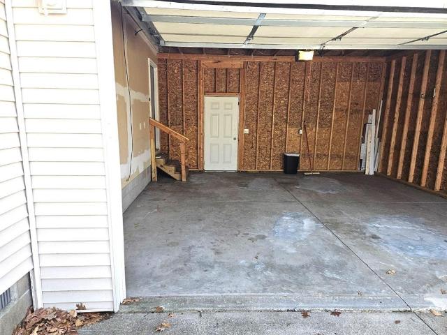 207 Raccoon Trail