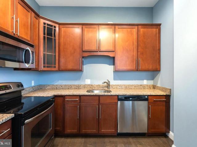 207 Rector Street # 2F
