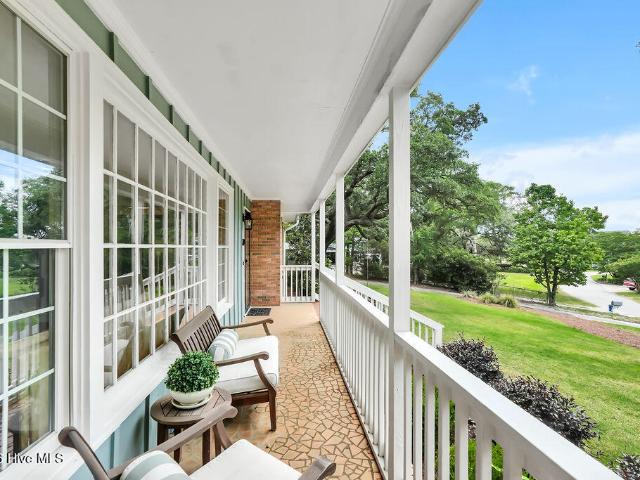 207 River Drive