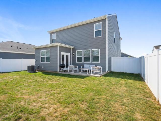207 River Forest Dr