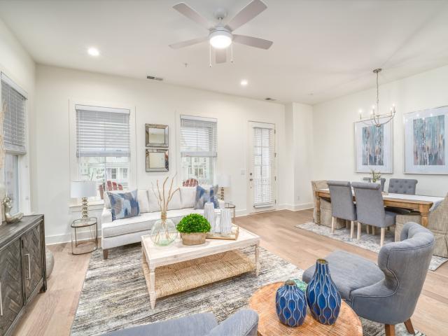 207 Ribbon Ln