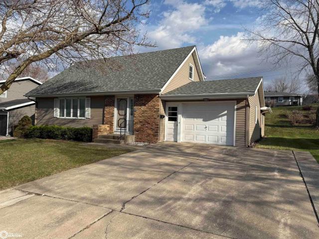 207 Ridgewood Drive
