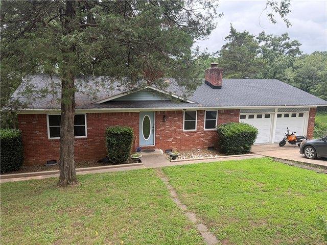 207 W 23rd St, Russellville, AR 72801