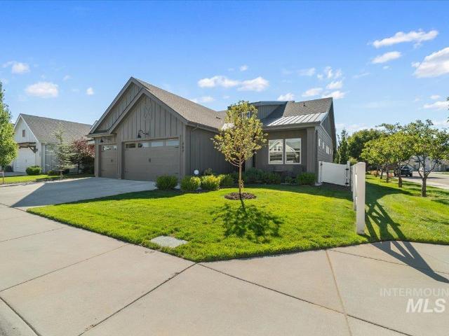 207 W Wrangler St, Meridian, ID 83646 | MLS #98980 | Compass
