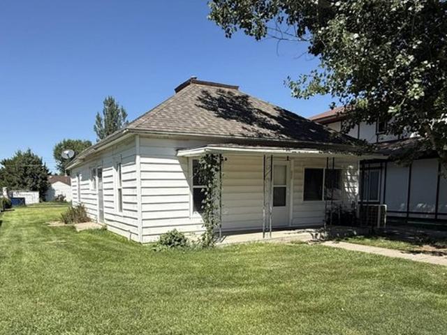 207 W Avenue C, Oshkosh, NE 69154