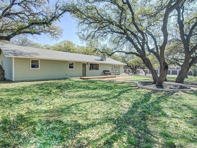 207 W Haley Rd, Johnson City, TX 78636