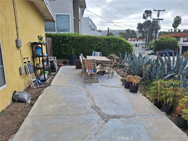 207 W La Paloma