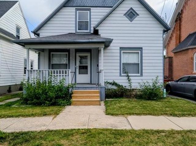 207 W Lawrence St, Montpelier, OH 43543