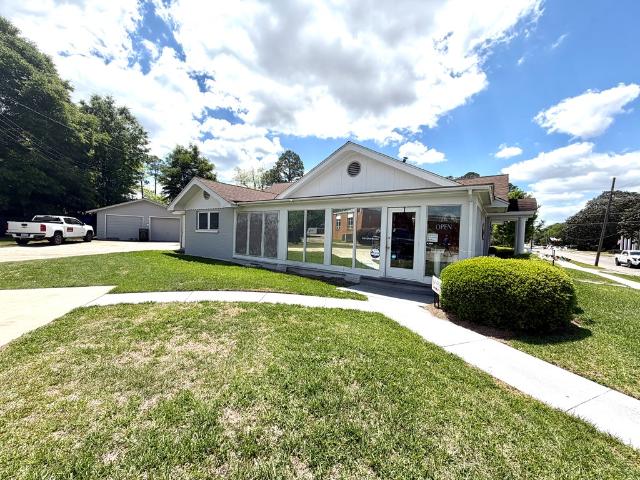 207 W Main Street