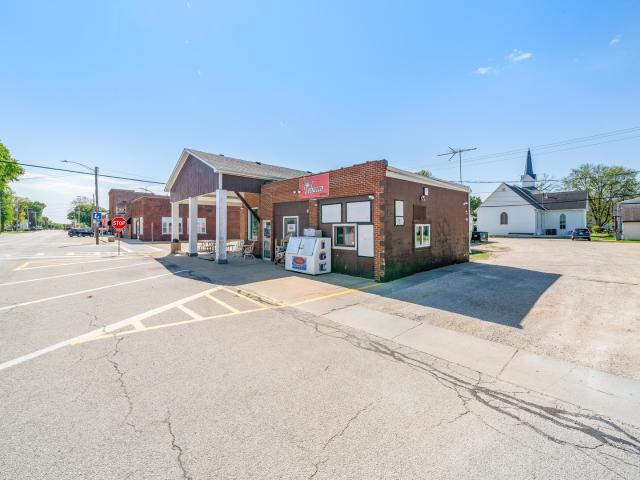 207 W Si Johnson Street
