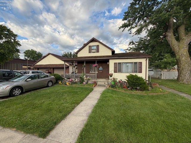 207 Woodbine St, Willard, OH 44890
