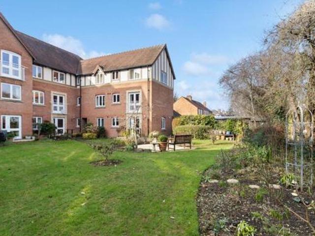 207 Worcester Road, Santler Court, Malvern, 1 Bedroom Apartment