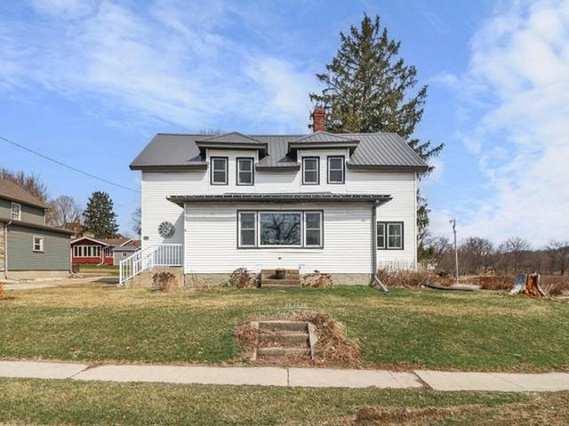 207 Water St, Blanchardville, WI 53516