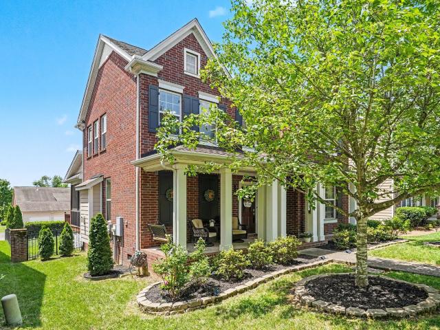 207 Watson View Dr
