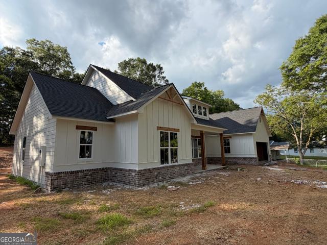 207 Walton Street