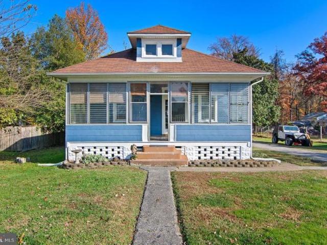 207 Wampler Rd, Middle River, MD 21220