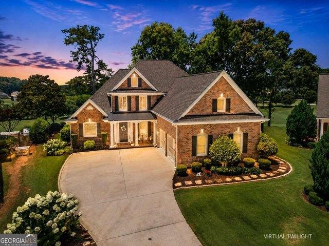 207 Wexford Ct, Canton, GA 30115