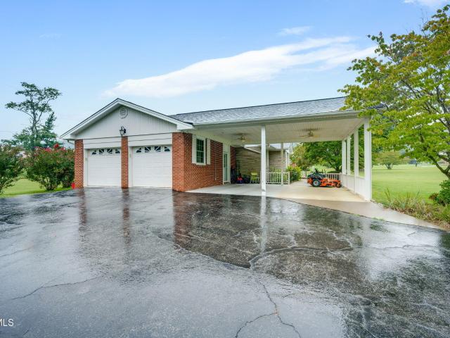 207 Westhills Drive