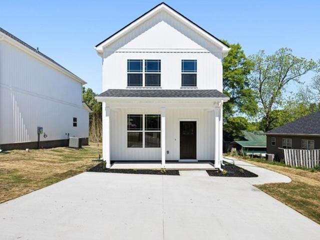 207 Wildwood Dr, Greer, SC 29651
