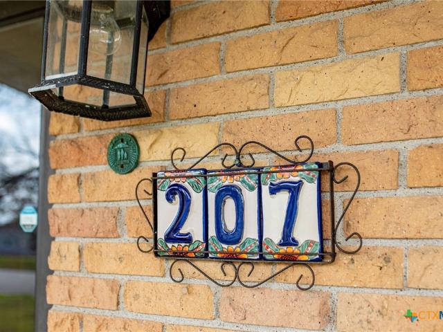 207 Williams