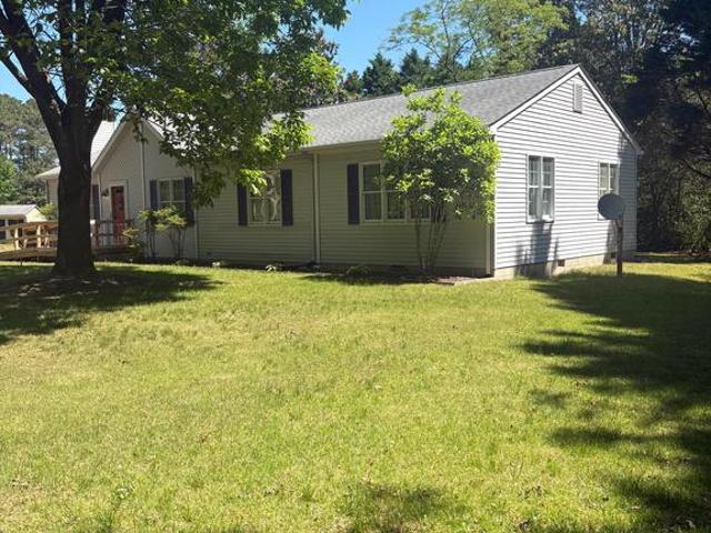 207 Thrasher Way