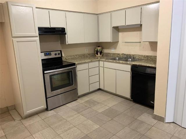 207 Trellis Place