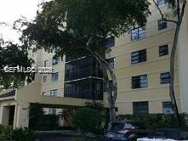 20840 San Simeon Way Apt 209, Miami, FL 33179