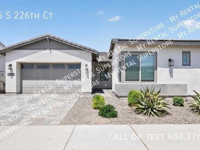 20846 S 226th Ct, 4 beds, 3 full and 1 half baths